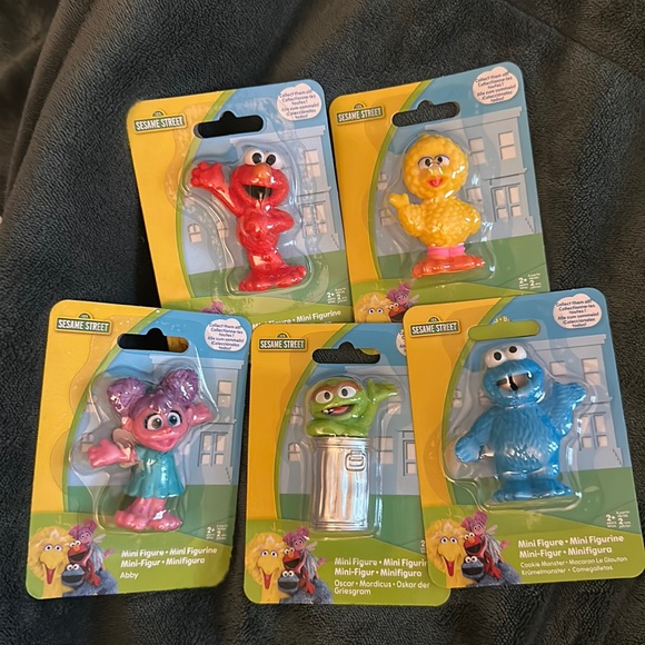 Sesame Street | Toys | Sesame Street Mini Figurines Elmo Cookie Monster ...